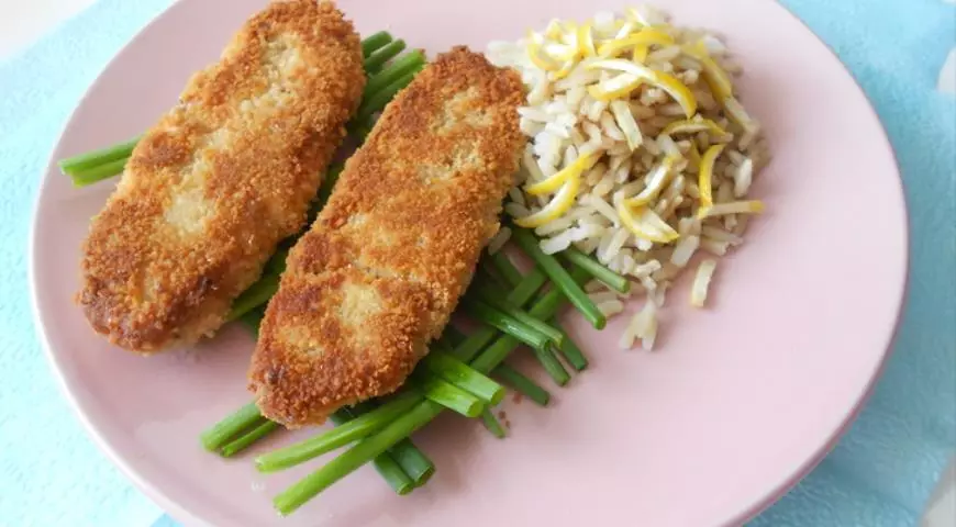 カニ肉からエビと米のカップ