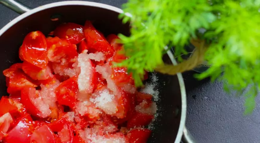사진 요리법 : 토마토 잼, 단계 1 단계