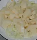 For cooking dishes from chicken cut potatoes with bow