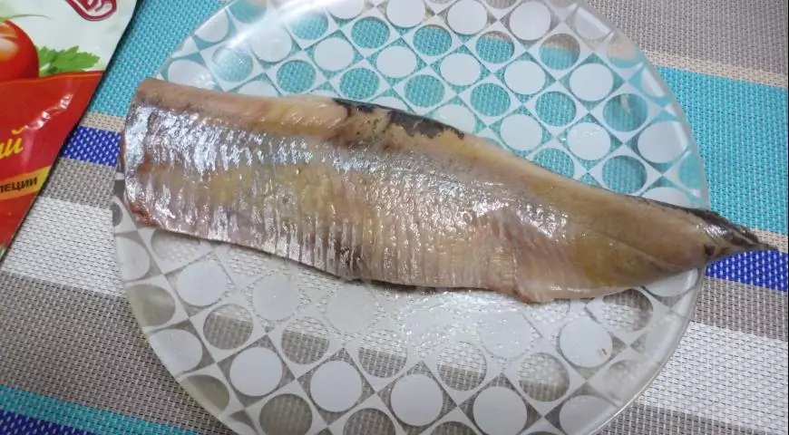 HerRing propre et séparé sur un filet de collation