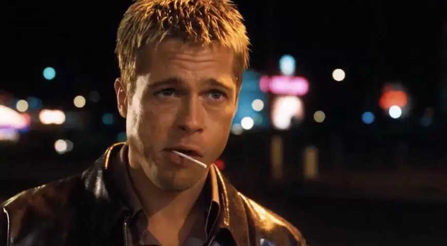 Brad Pitt ກິນ lollipop