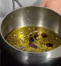 Фото за готвење рецепт за готвење: ракчиња во лук масло, чекор број 3
