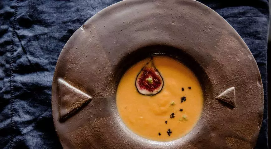Turkisk puree soppa från röda linser