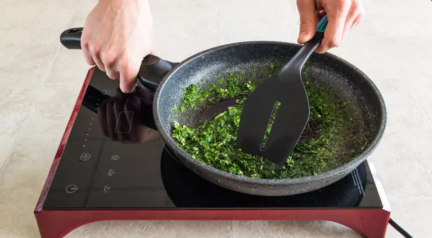 Klassieke cutlette met groen