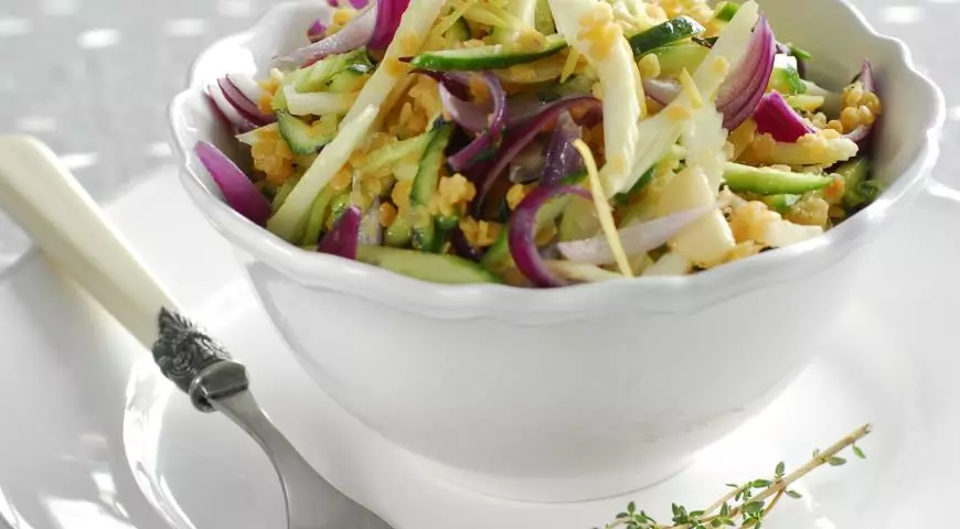 Salad Lentil salad, cucumbers na celery