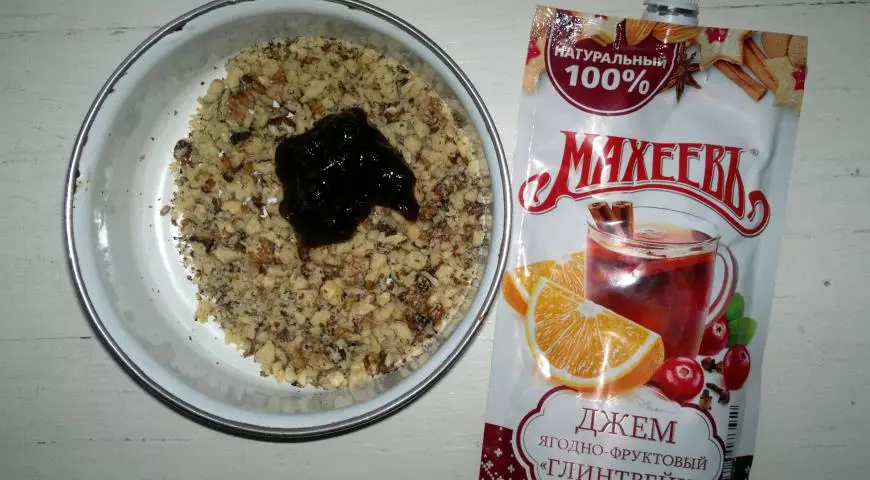 Fénykép egy receptkészlet előkészítéséről: cukorka a szilva a Maheyev, a 7. lépésben