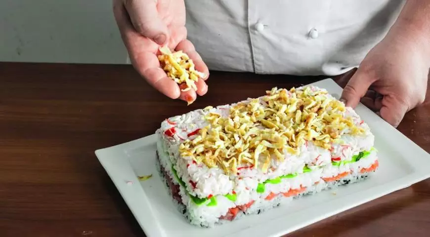 Photo Cooking Recipe: Snack Sushi Cake, Bước số 6