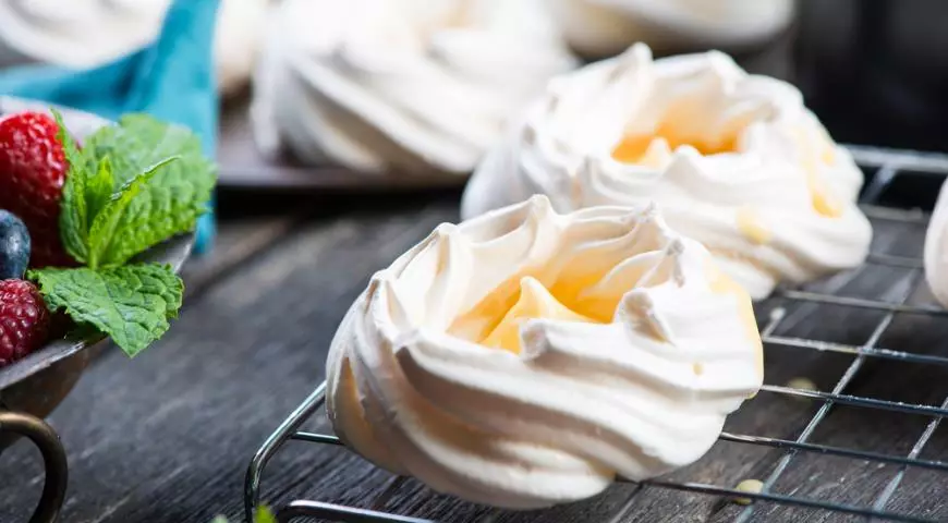 Meringue.