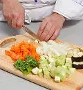 Рецепта за готвене на запаси: зеленчукова яхния в бавна печка, стъпка номер 2