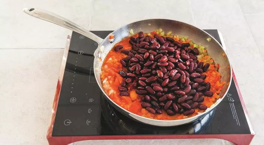 Stock Foto varenie recept: chili kon paprika, krok číslo 5