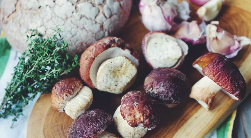 Un apéritif d'automne idéal - Bruschettes rapides avec des champignons blancs 45494_4