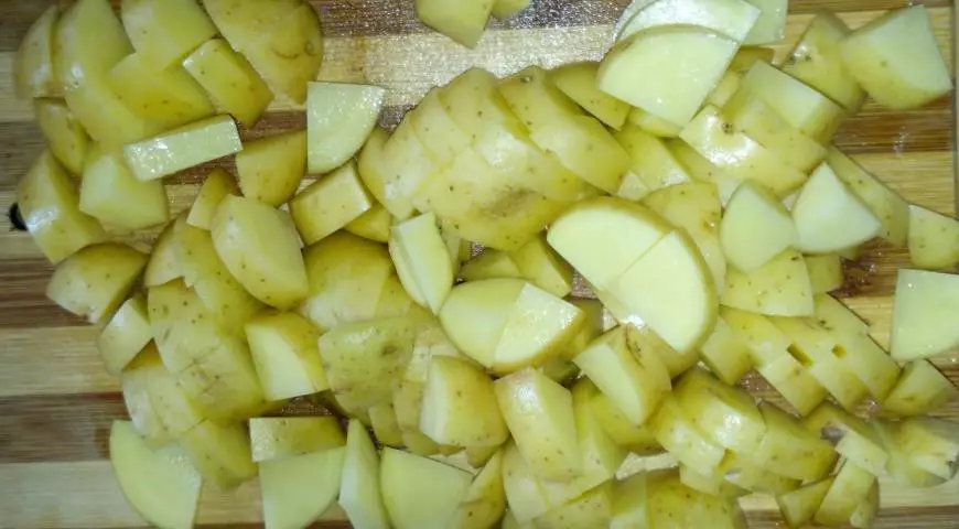 Rendang kentang ngora pikeun ngagolér