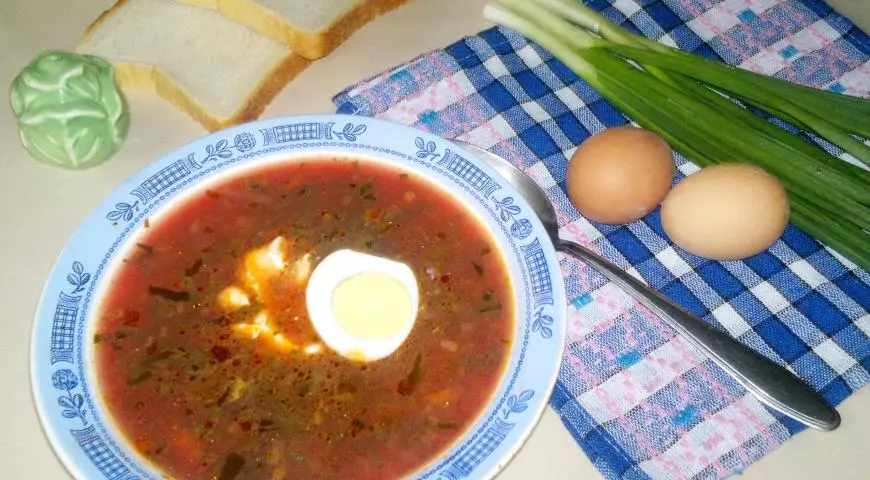 Sopa de remolacha con sopa