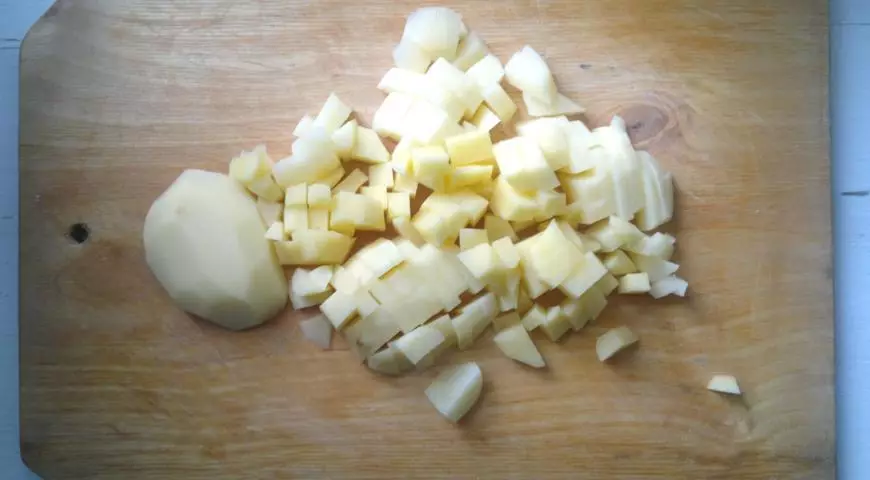 Foto bişirmə resepti: Orel ilə çuğundur şorbası, 5 nömrəli addım