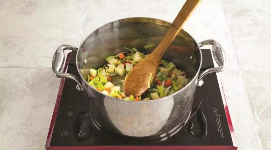 Foto Foto Cucinando Ricetta: Pura della zuppa con campane di salmone, numero 3