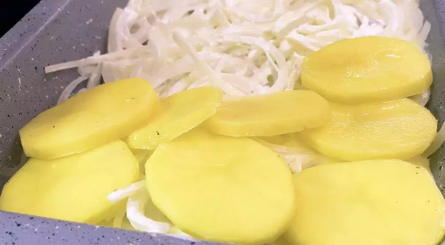 Stock Foto Cooking Recipe: Hỗn hợp ngon trong lò với khoai tây, bước số 5