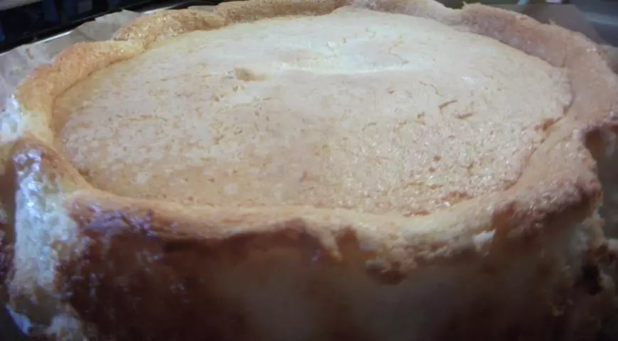 Cheesecake sareng lapisan coklat
