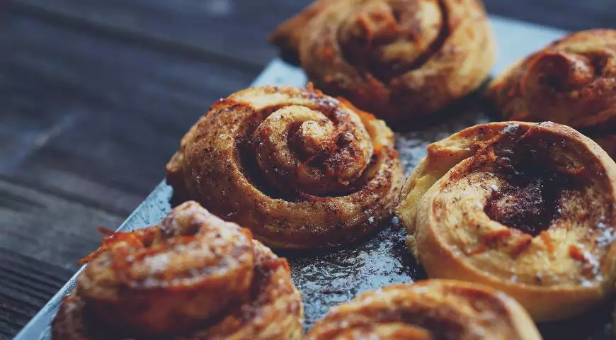 I-Buns ene-orenji ne-cinnamon