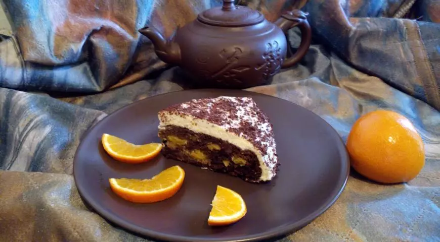 Choklad-orange Charpeckkaka med grädde