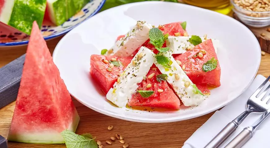 Watermelon nga adunay FETA.