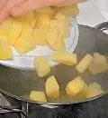 Stock Foto Cooking Recipe: Potato Supo kun Abrahe, Paŝo Numero 2