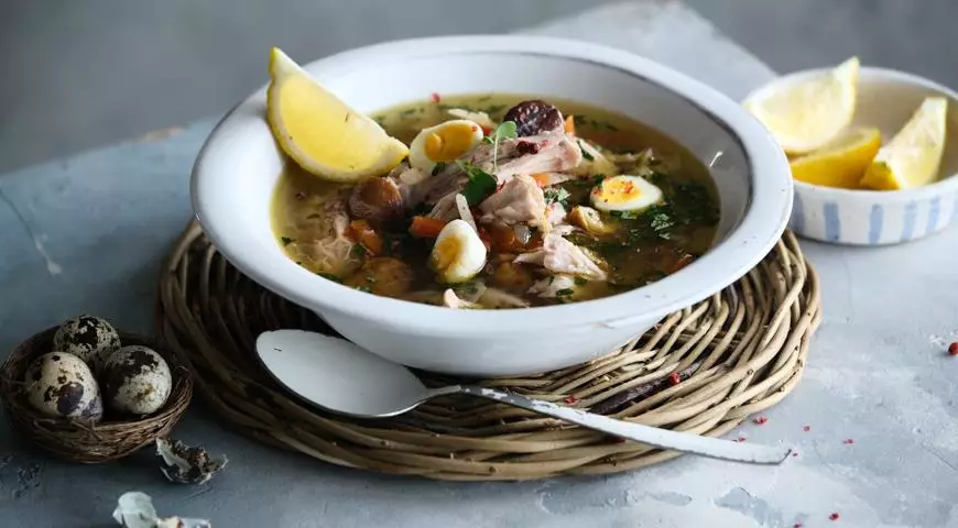 Easter rabbit soup with chestnuts