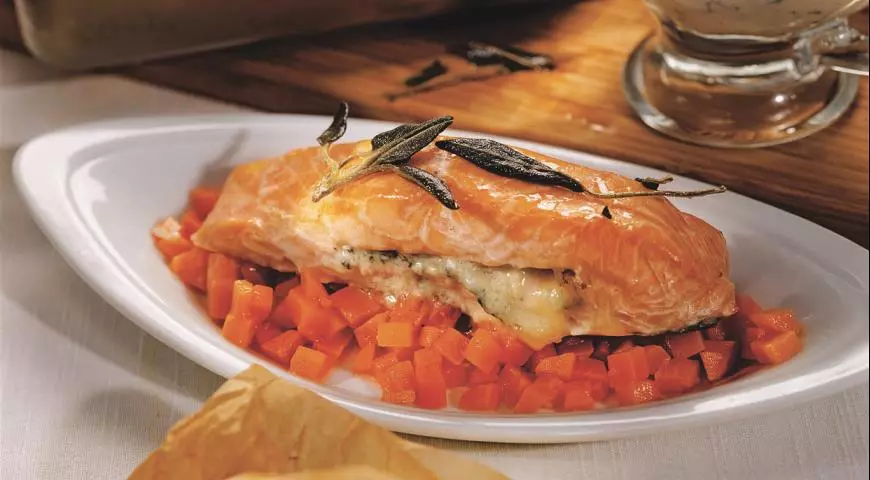 Poket salmon dengan Gorgonzola