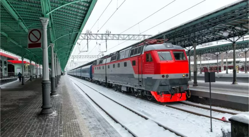 由於冬季異常溫暖，俄羅斯人在雪地和產品後面佔據芬蘭