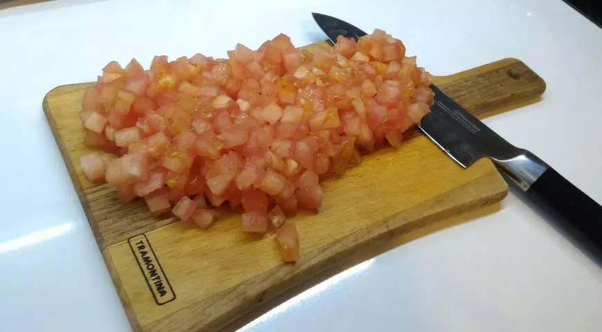Til frøtter skåret tomater