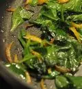 ចៀន zest នៃពណ៌ទឹកក្រូចនិង spinach