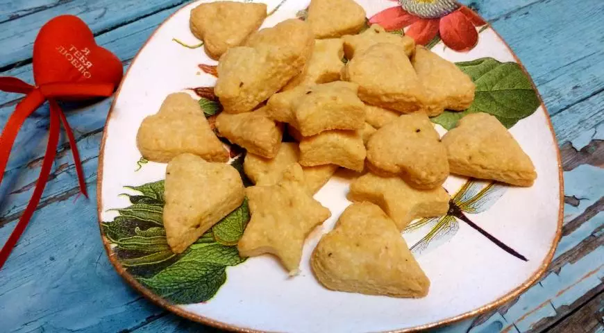 Biskut keju.