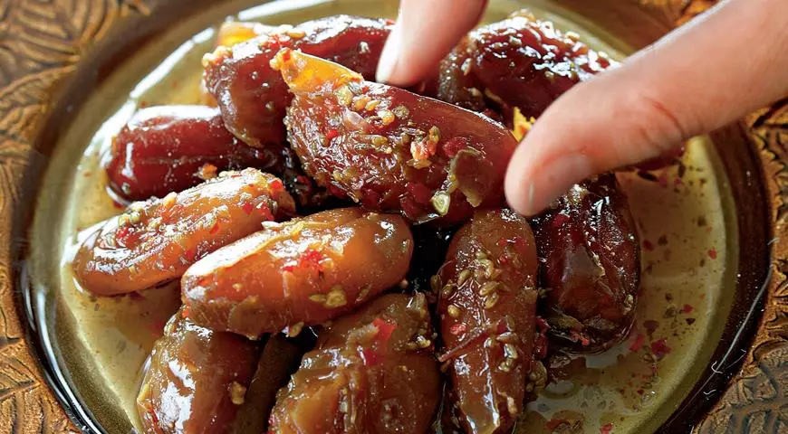 Spicy dates