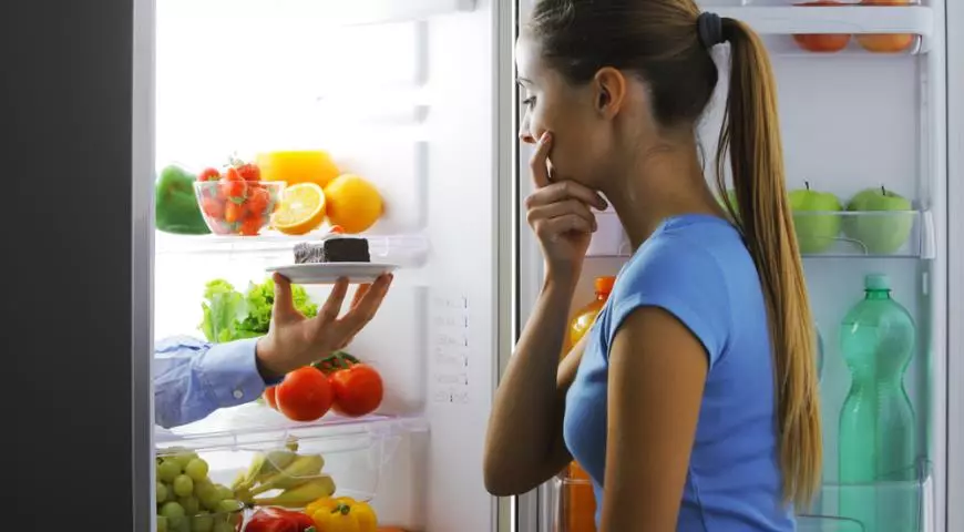 ילדה במקרר, בחירה של דיאטה, מבחן