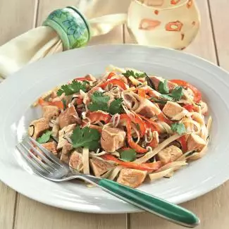 Risepe Recipe: Li-noodle ka Turkey Turkey, mohato oa 3