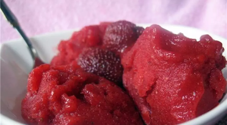 Ilungiselela i-Strawberry Granite Granita DI Floweb