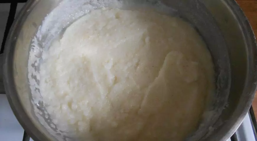 Cócaireacht Semolina