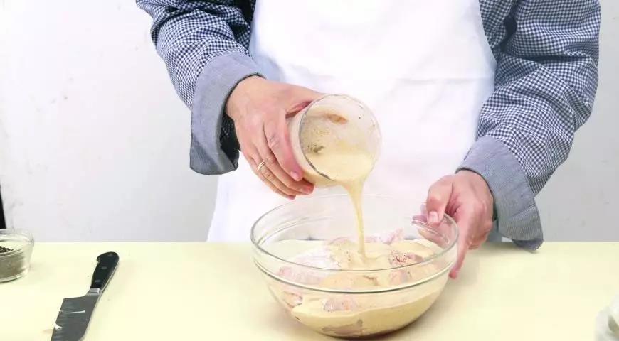 Stock Photo Cooking Recipe: akoho ao Yogurt, dingana 3