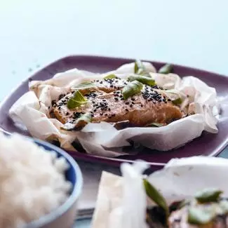 Salmón con champiñones