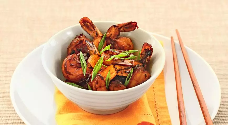 Shrimps ერთად ნიორი