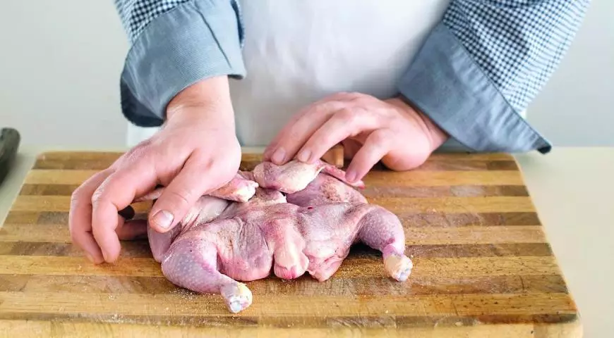 Stock Foto Recette de cuisson: poulet dans la sauce laitière, étape numéro 1