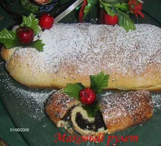 Makový roll.