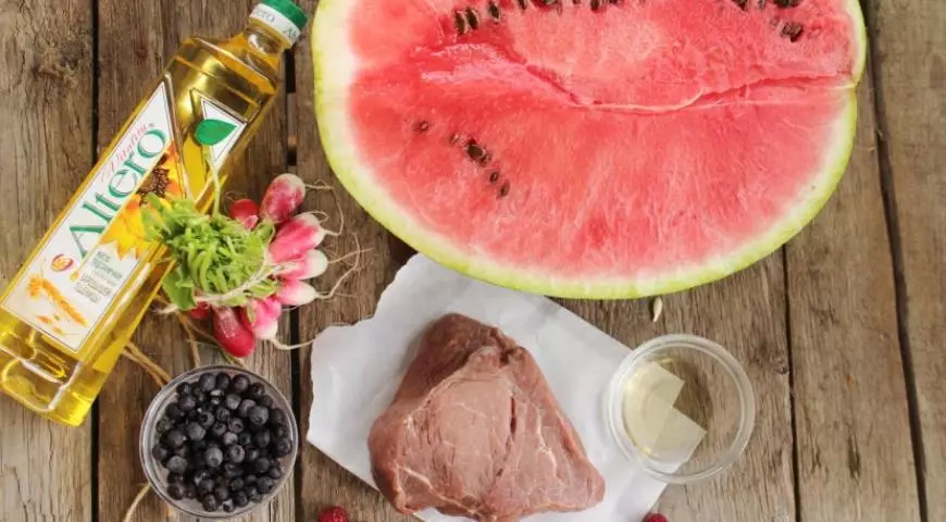 Método de preparação de salada.