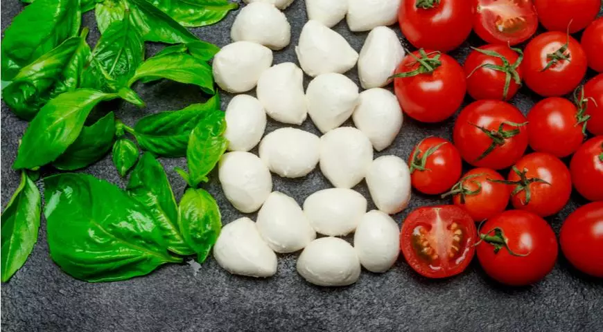 Összetevők olasz saláta kaprese