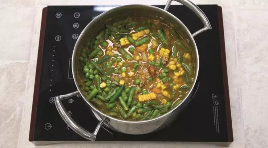 Stock Foto Cooking Recipe: Rask vegetabilsk suppe med hakket kjøtt, trinn nummer 3