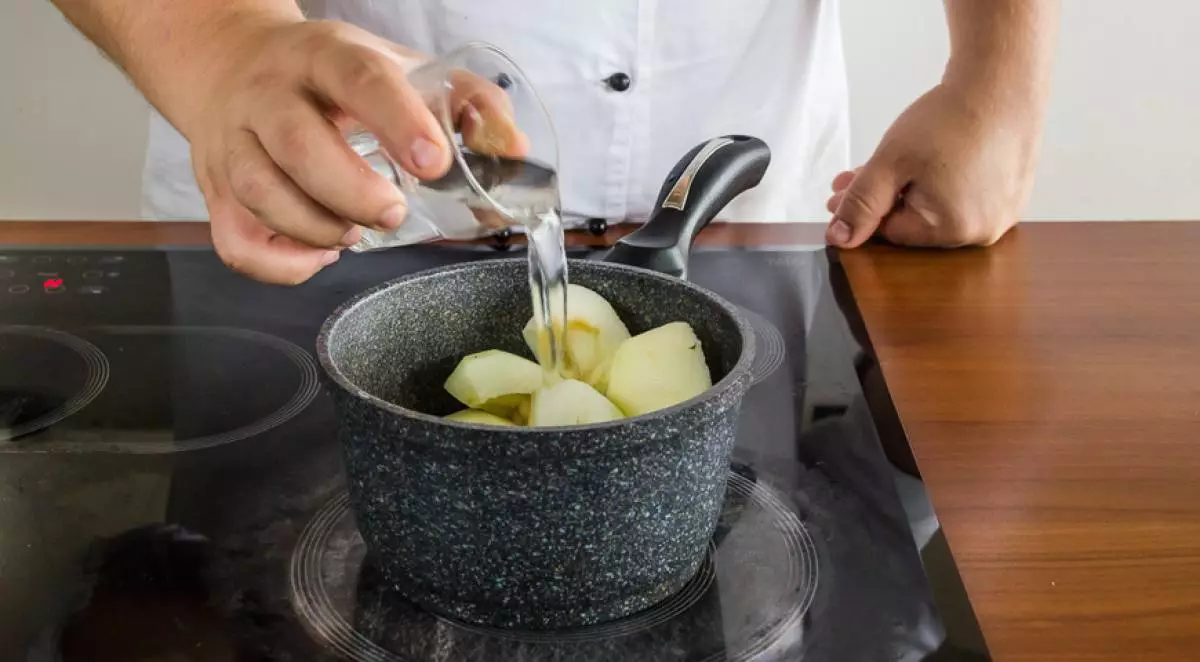 Фото приготування страви: Яблучний соус, крок №2