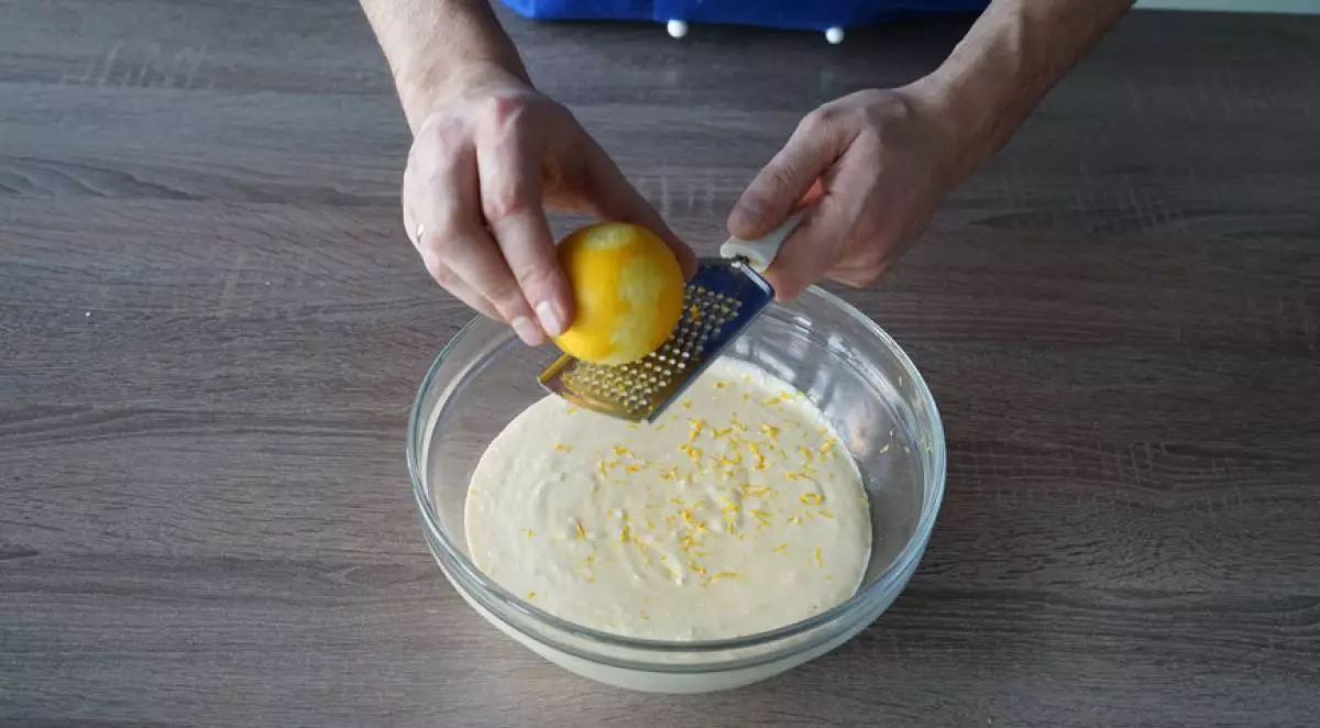 Mga Curd Donuts, Pagdugang Lemon Zest