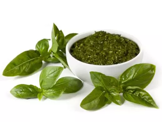 Tất cả những gì bạn cần biết về Basil 58839_3