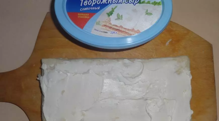 Lubricate Puff Pastry Cottage Cheese for Cooking Cake