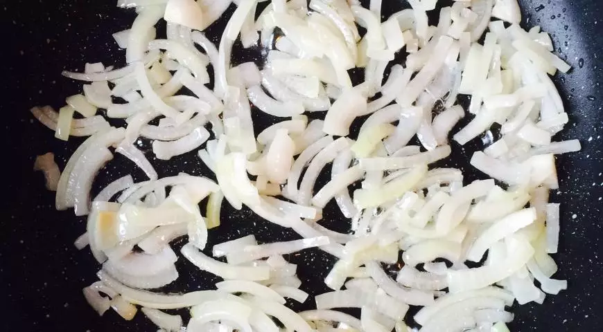 Onions cut û Fry