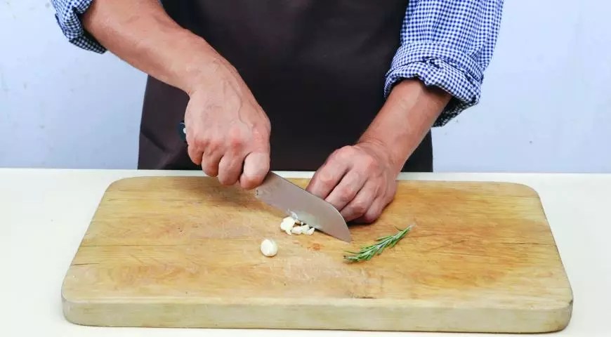 Photo Cooking Resepti: kana paistettu mausteinen öljy oliivityylillä, vaihe nro 1